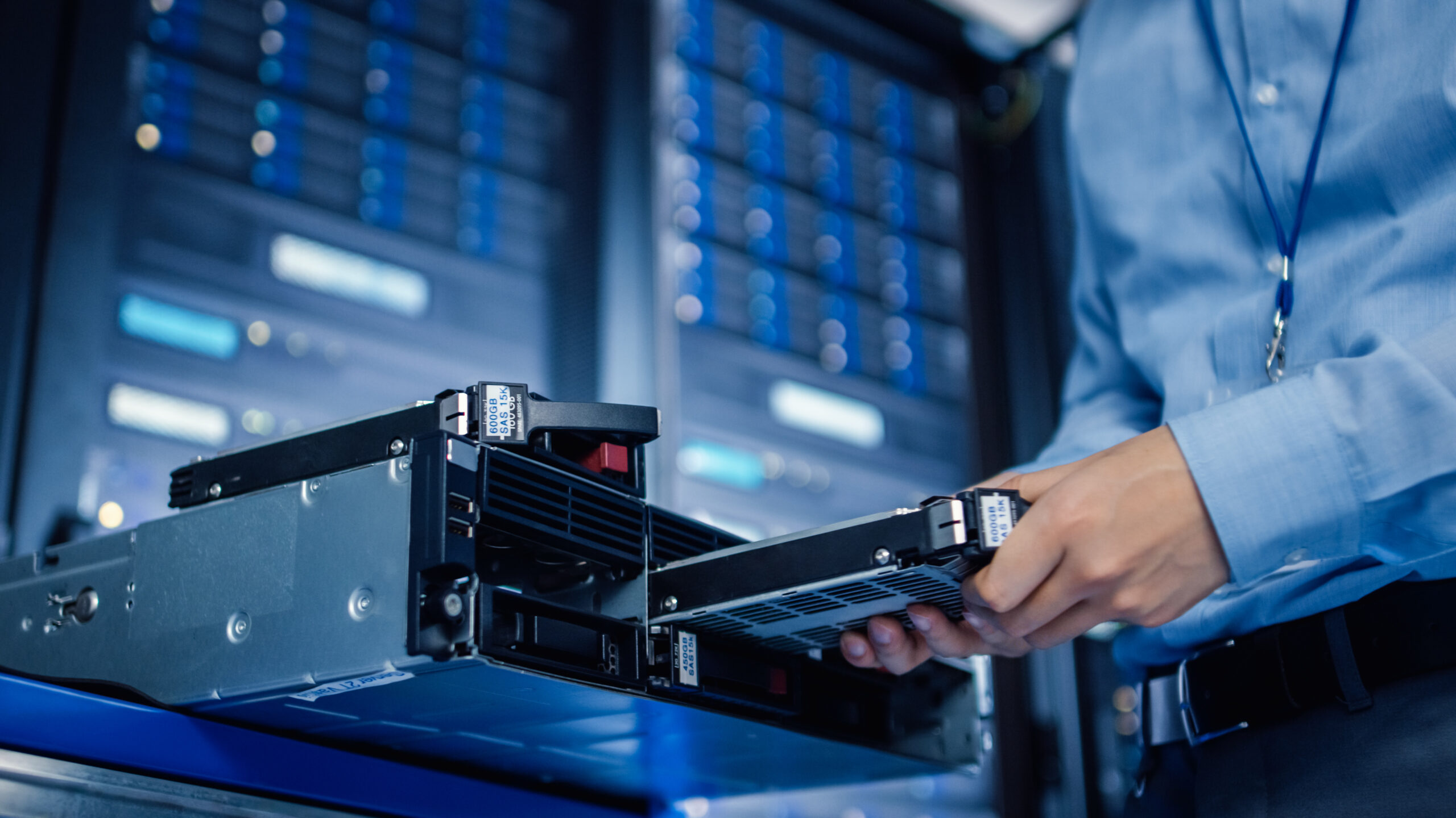 Comparision Of Server Rack Shelves And Rails Racksolutions