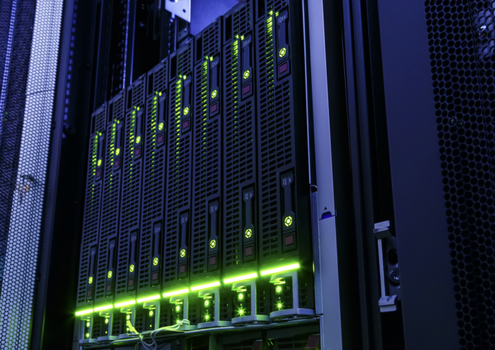 What is a Hyperscale Data Center and How Does It Work? - RackSolutions