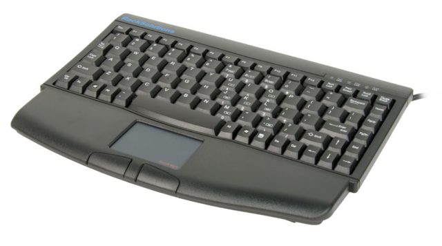 Best server rack monitors and keyboards - RackSolutions